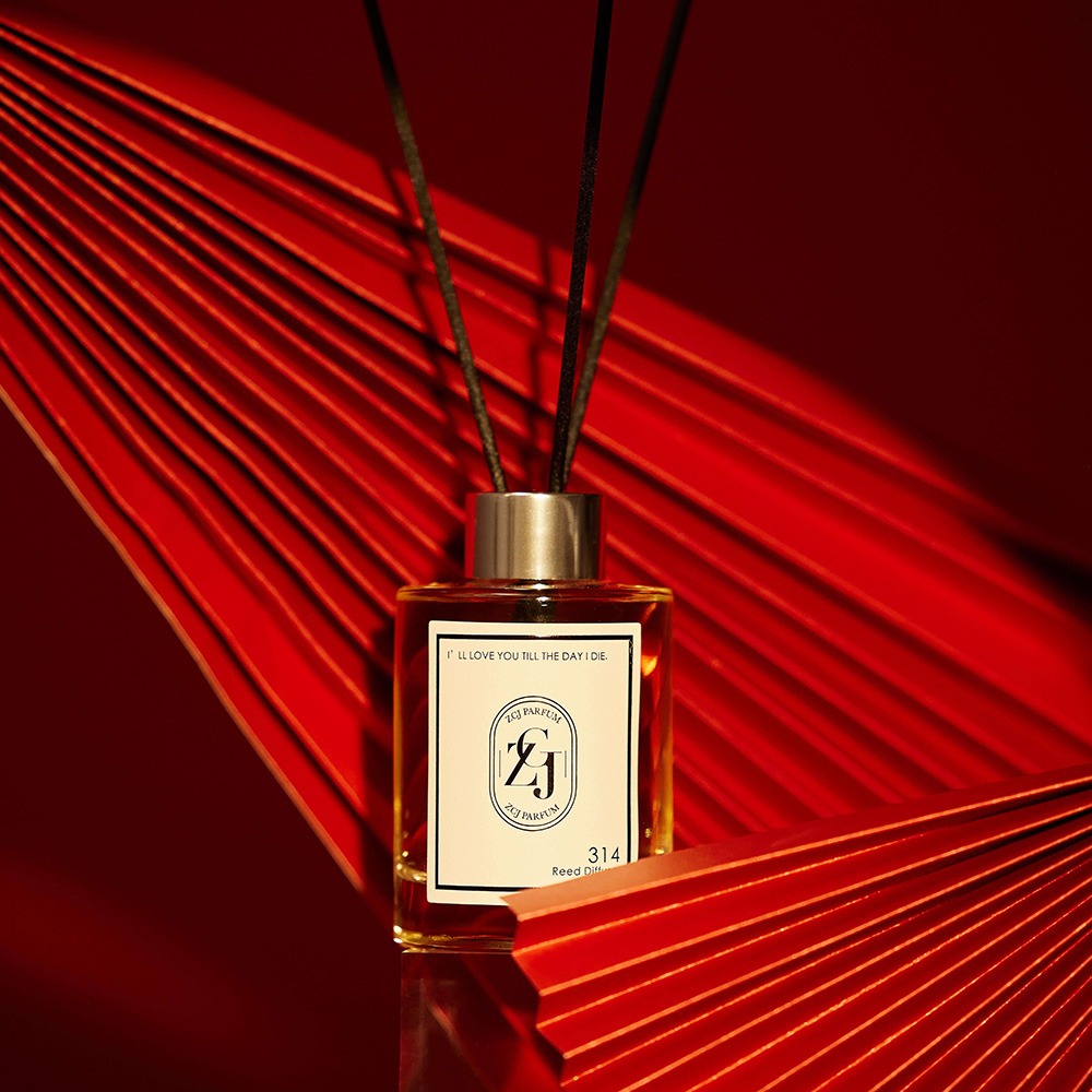 【ZCJ PARFUM】314擴香(120ml 擴香棒6支)｜調皮/時髦又性感 任何場合都百搭的存在，撲鼻而來的辛香，可甜可鹽💕 | LINE 禮物