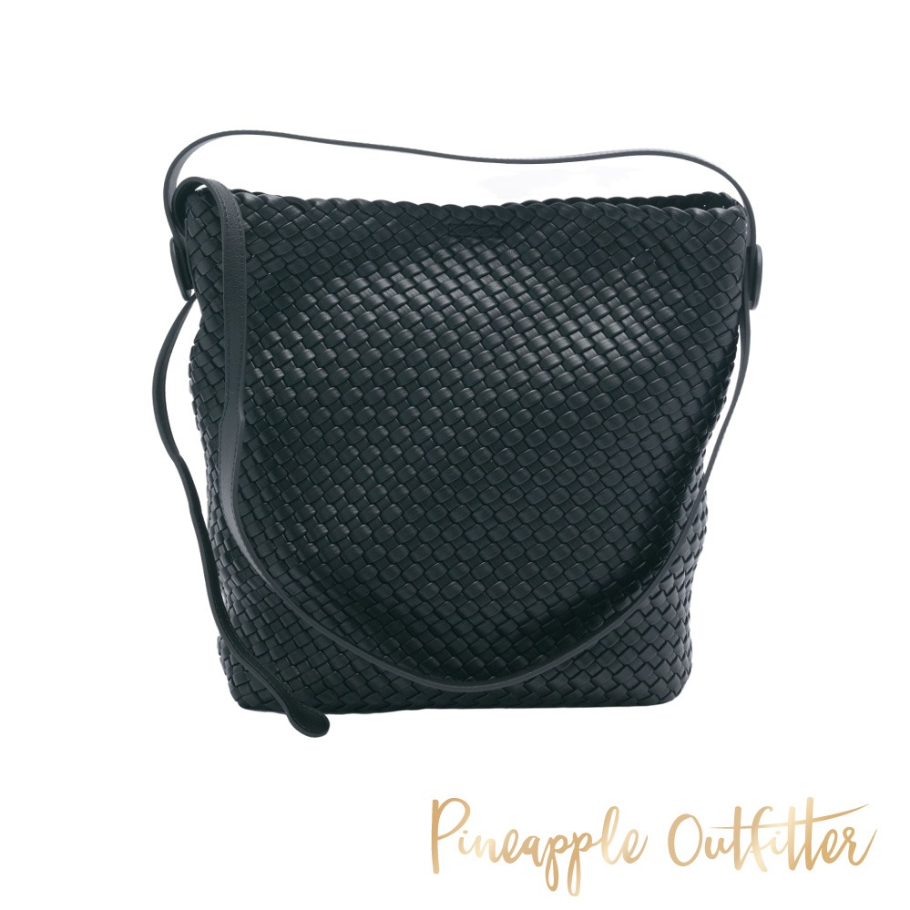 【Pineapple Outfitter 】質感編織兩用水桶包-黑色 | LINE 禮物