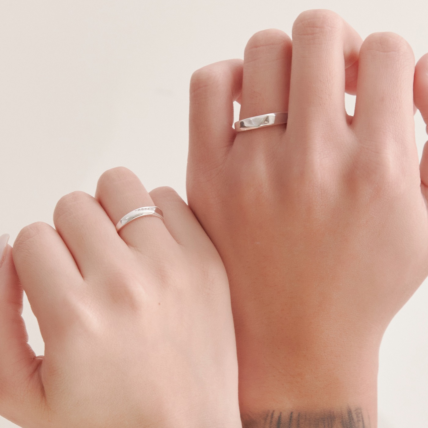 【BONNY&READ飾品】[純銀] 悄悄愛上你情侶戒指組 520限定 520獨家 情人禮 S925 純銀 素面 小鑽 戒指 對戒 情侶 情侶對戒 送禮 | LINE 禮物