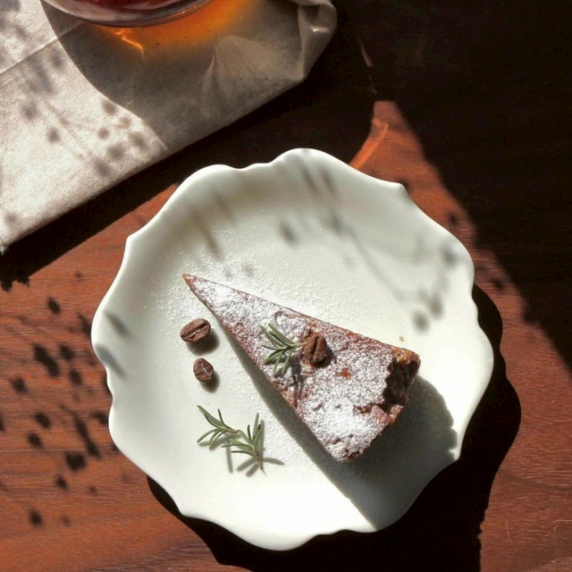 [快速出貨] 日本製 美濃燒16.5cm角餐盤 | LINE 禮物