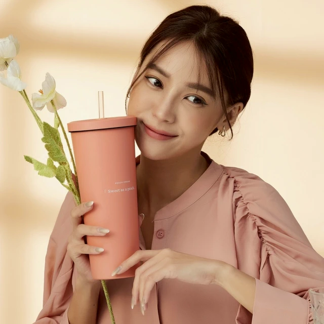 【Oolab良杯製所】850ml 莫蘭迪系列 二代不鏽鋼吸管杯 - 蜜桃奶油 | LINE 禮物