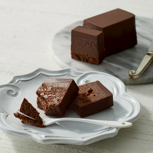 【LeTAO小樽洋菓子舖】[情人節獻禮] 法式濃巧克力凍派 (冷凍宅配｜冷凍保存) | LINE 禮物