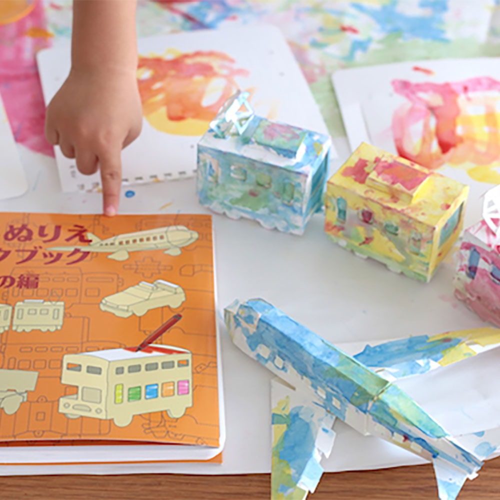 【OOYII吾憶】日本製KOKUYO 立體著色摺紙書- 交通工具｜週歲禮、生日禮物｜ | LINE 禮物