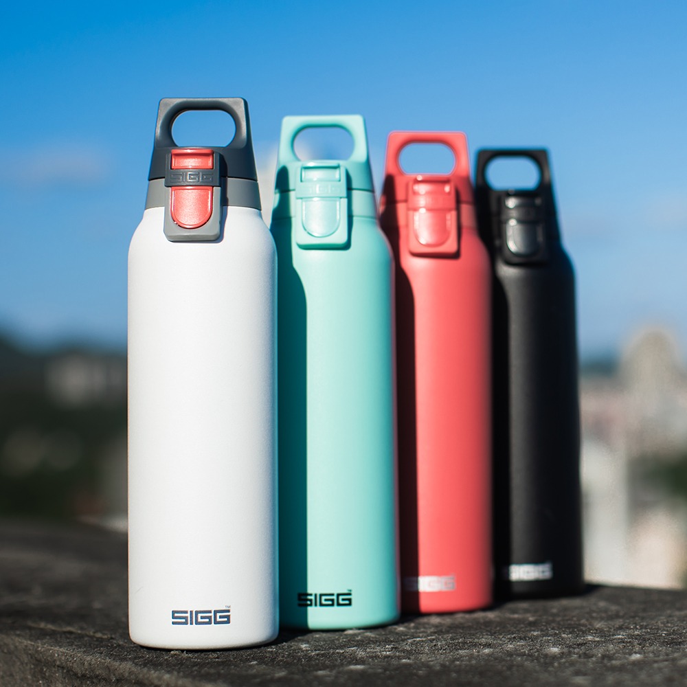 【瑞士百年SIGG】彈蓋輕量保溫瓶( 550ml ) 多色可選 | LINE 禮物